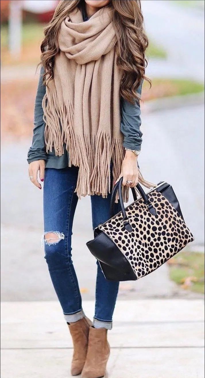26+ Classy Fall outfits For Women - ClassyStylee